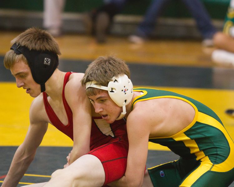 St. Francis - Wrestling Team Hosts Decatur Community